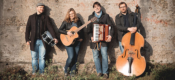 Fee Badenius | „Feederleicht“ | Schmidtchen